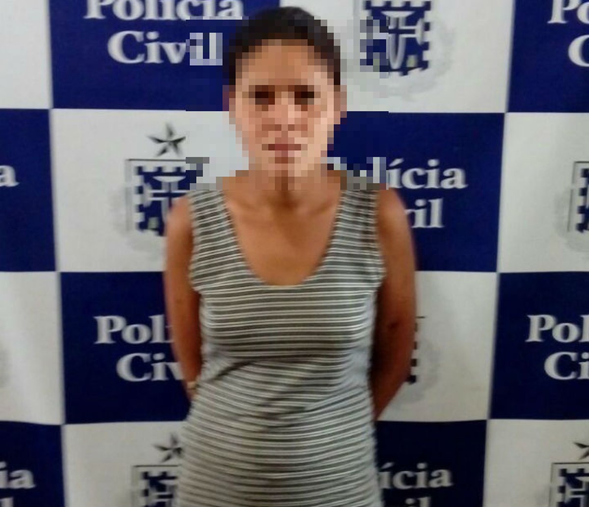 Mulher é presa suspeita de agredir companheiro barra de ferro e