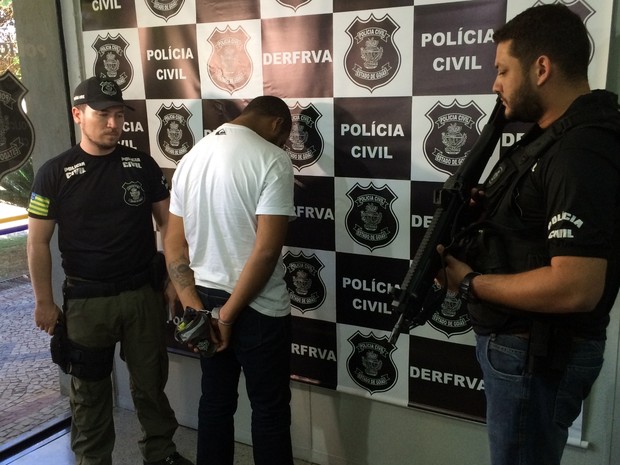 G1 Preso Suspeito De Roubar Moto Que Aparece Em Vídeo De Caixão Caído