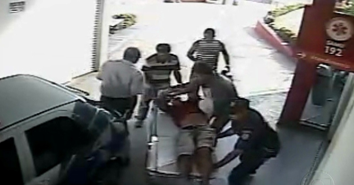 Fantástico Policial Se Finge De Bandido Em Trote E é Morto Por Engano