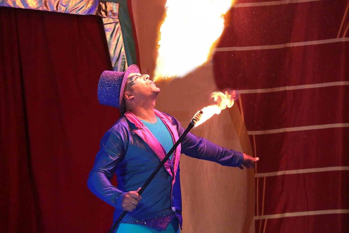 Circo dos Sonhos apresenta espetáculo No Mundo da Fantasia em
