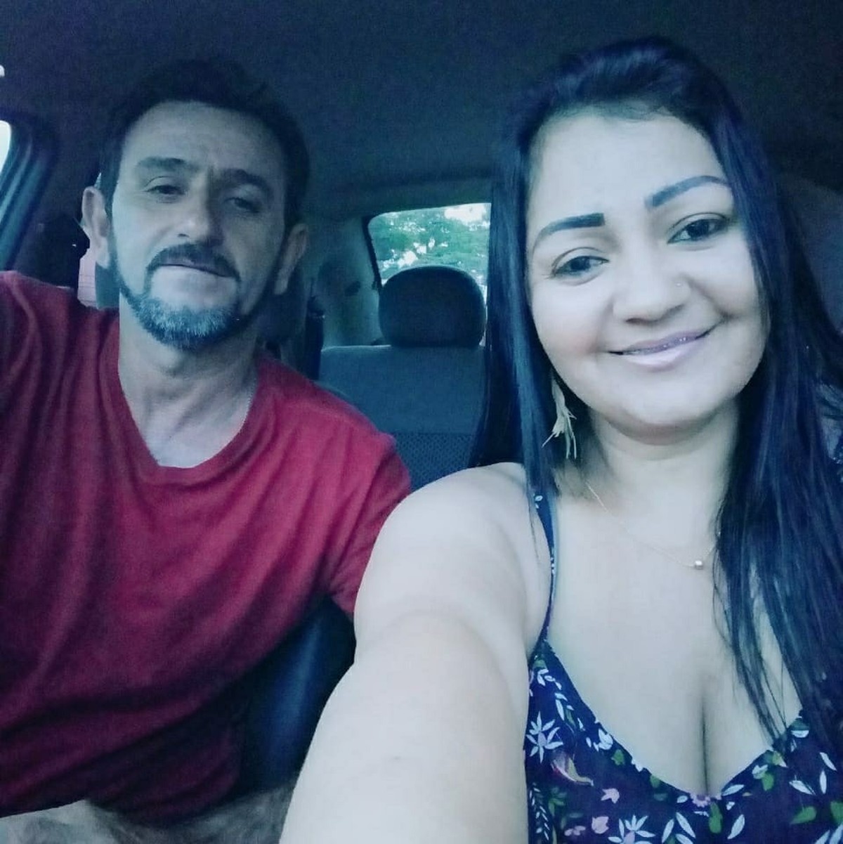 Mulher está internada após ser esfaqueada no rosto ao tentar defender