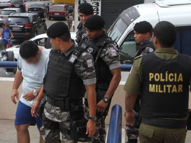G1 Pm Que Atirou Em Pessoas Na Praia Do Atalaia é Transferido Para