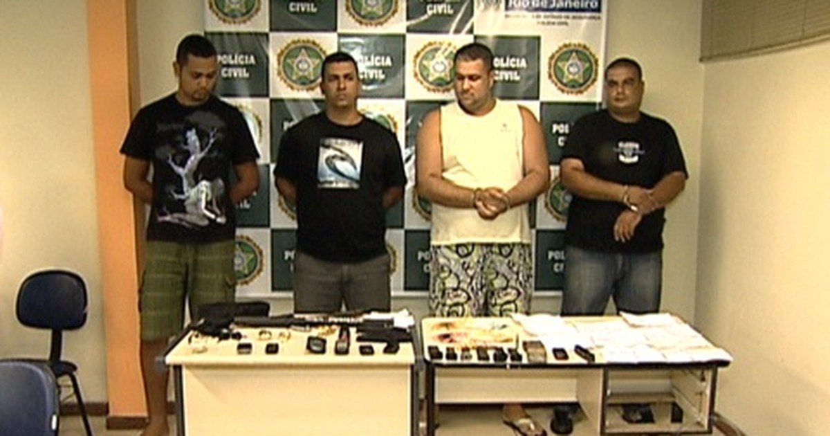 G1 Polícia prende quatro suspeitos de integrar milícia na Zona Oeste