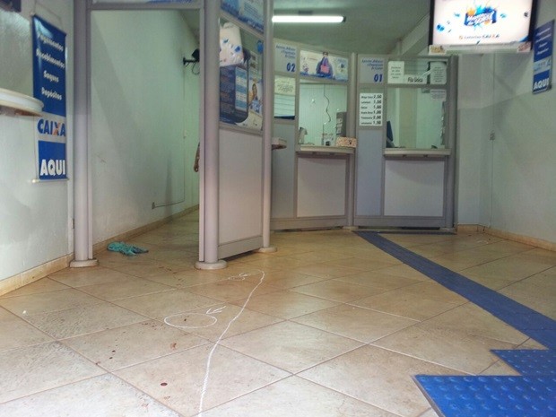 G1 Mulher Leva Tiro No Rosto Durante Roubo A Lotérica Em Chavantes