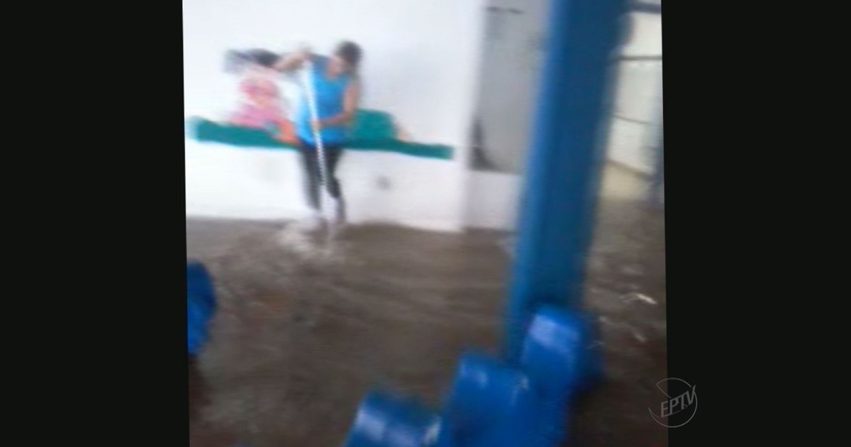 G1 Forte Chuva Inunda Creche E Aulas São Suspensas Por 2 Dias Em