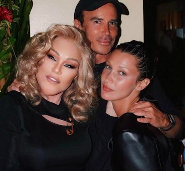 Jocelyn Wildenstein a Mulher Gato recordista em plásticas surpreende redes por foto filtrada