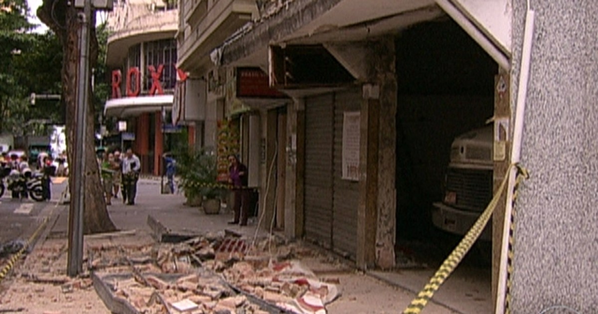 G1 Marquise Desaba Em Copacabana Rio E Deixa Uma Pessoa Ferida