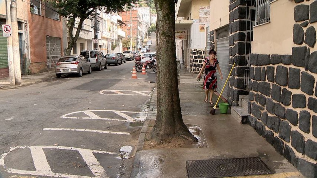 Briga termina homem esfaqueado perto de bar no Centro de Vitória Espírito Santo G