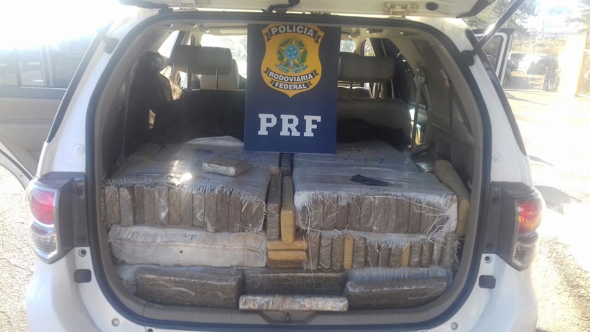 Homem é preso quase kg de maconha na Região Metropolitana de Curitiba Paraná G