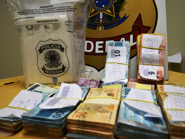 G1 Polícia Federal Apreende Dois Quilos De Cocaína E Dinheiro Em