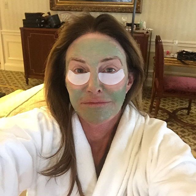 Sessao De Fotos De Kris Jenner Bandeira Americana Após Troca De Sexo,