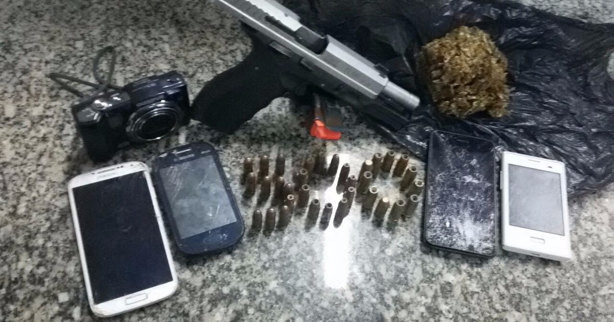 G1 Pm De Rr Apreende Droga Arma E Fecha Boca De Fumo Dirigida Por