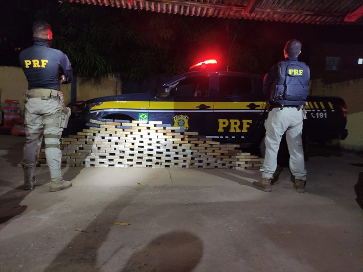 Em menos de 24h Polícia Rodoviária apreende mais de 180 kg de cocaína