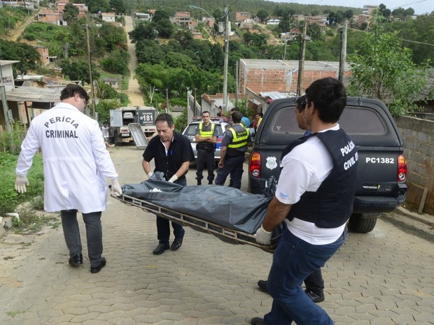 G1 Homem é Assassinado Pelo Amigo Após Discussão Em Bar De Cariacica