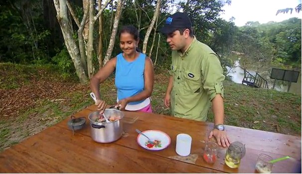 Rede Globo > eptv - 'Hora do Rancho' ensina a preparar receita típica do Acre: pato serrano