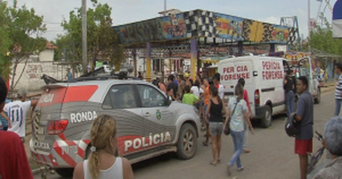 G1 - Incêndio em parque de diversões deixa duas pessoas mortas no Ceará ... G1 - Incêndio em parque de diversões deixa duas pessoas mortas no Ceará ...