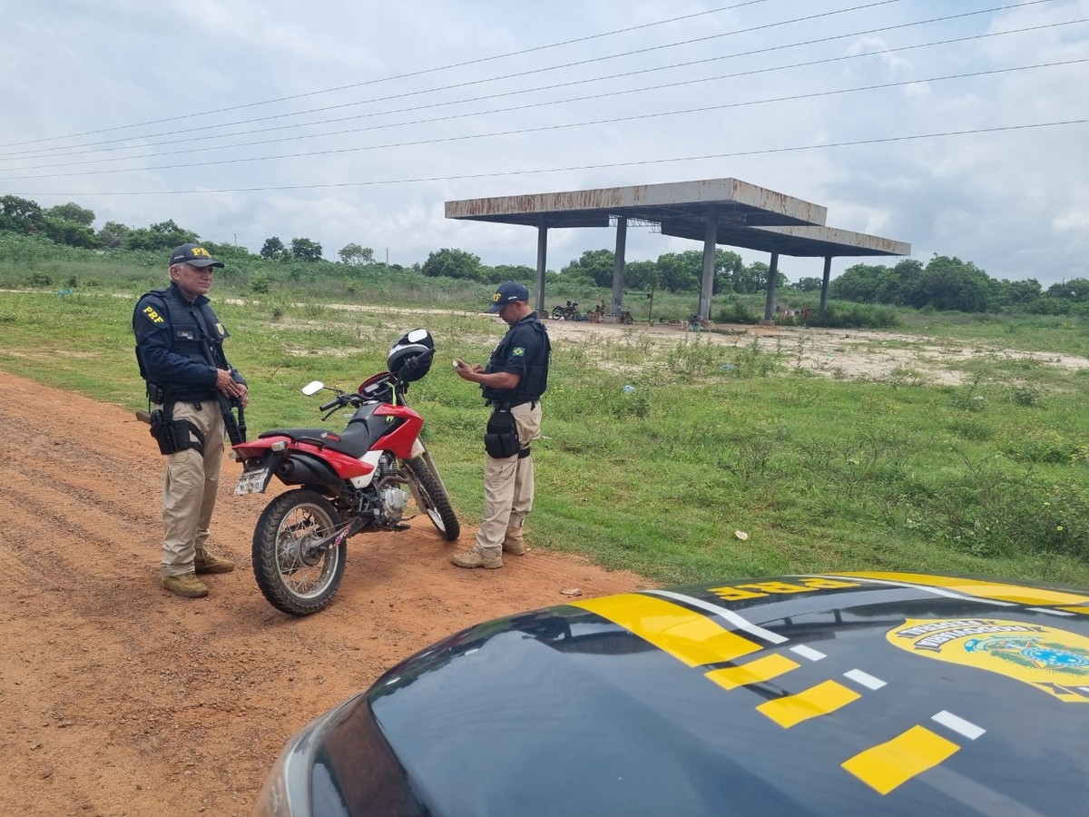 PRF registra 10 acidentes e três mortes em rodovias federais durante a