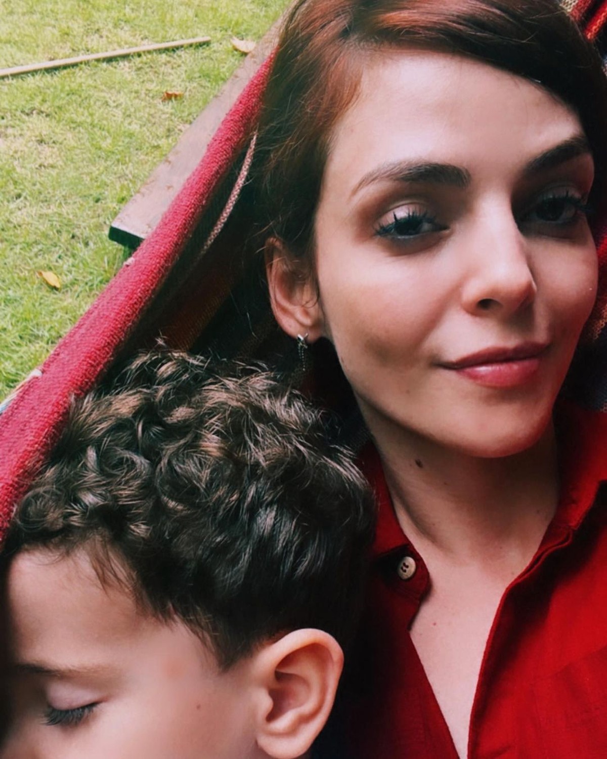 Titi Müller posa o filho e fala sobre maternidade Ato político