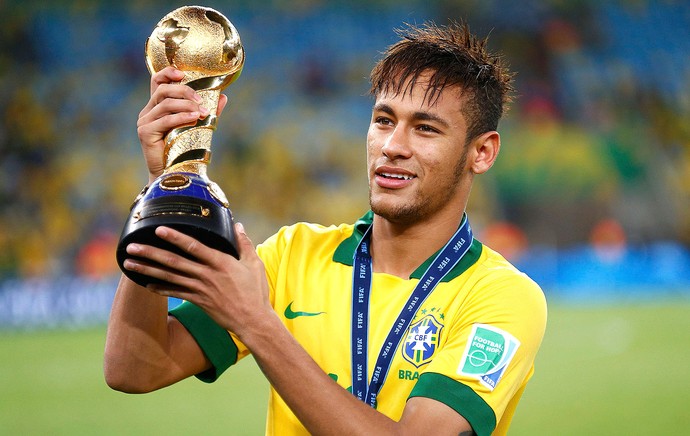 Neymar E Marta Ouro Inédito Passa Pelos Pés Dos Herdeiros De Pelé