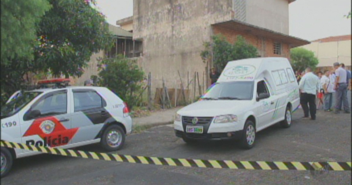 G1 Corpo De Mulher é Encontrado Em Terreno Baldio Em São Carlos Sp