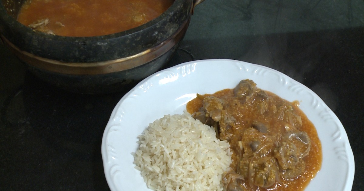 G Chef Renato Lobato prepara canjiquinha moela de frango notícias em Minas Gerais