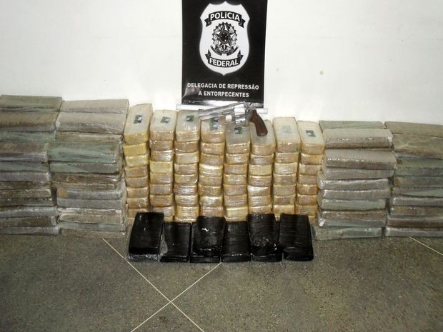 G1 Caminhoneiro é Preso Com 180 Kg De Entorpecentes Na Br 101 Em