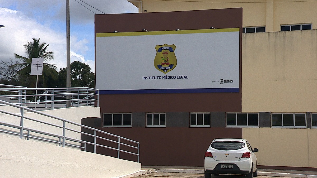 Homem é morto a tiros dentro da própria casa em Aracaju Sergipe G1