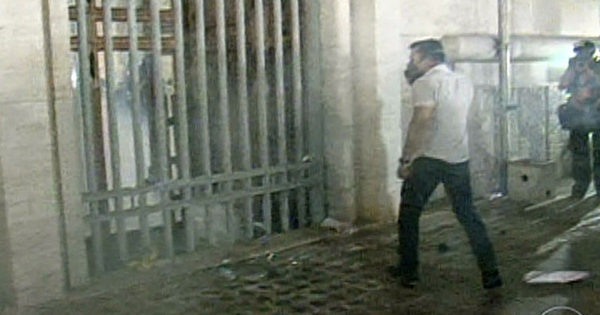 Bom Dia Brasil - Polícia identifica rapaz que quebrou vidros da ...