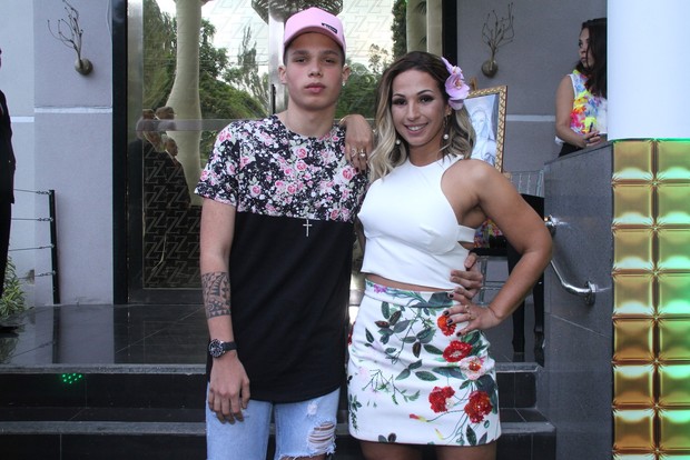 EGO - Valesca Popozuda comemora 38 anos com festão no Rio - notícias de ... EGO - Valesca Popozuda comemora 38 anos com festão no Rio - notícias de ...