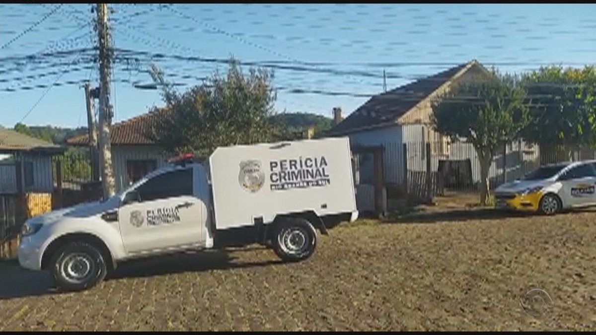 Mulher é morta pelo companheiro golpes de machadinho em Caxias do Sul Rio Grande do Sul G