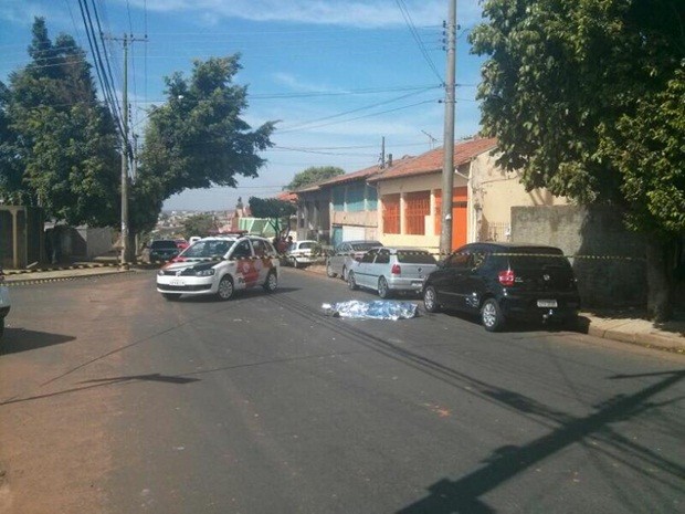 G1 Idoso Morre Atropelado E Motociclista Foge Do Local De Acidente Em
