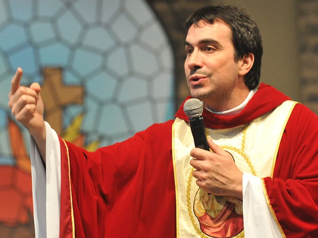 G1 Missa Com Padre Fábio De Melo Atrai Fiéis Até Comunidade Em São