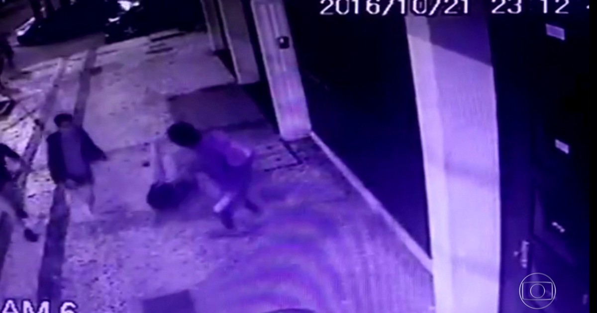 G1 Imagens Mostram Grupo Agredindo Vítima Em Tentativa De Assalto No
