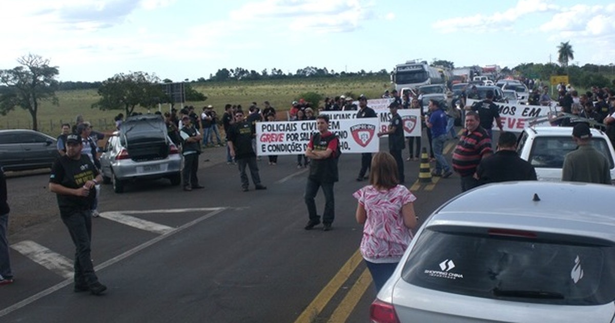 G1 Policiais Civis Fecham Rodovia Por 2h Durante Protesto Em Campo
