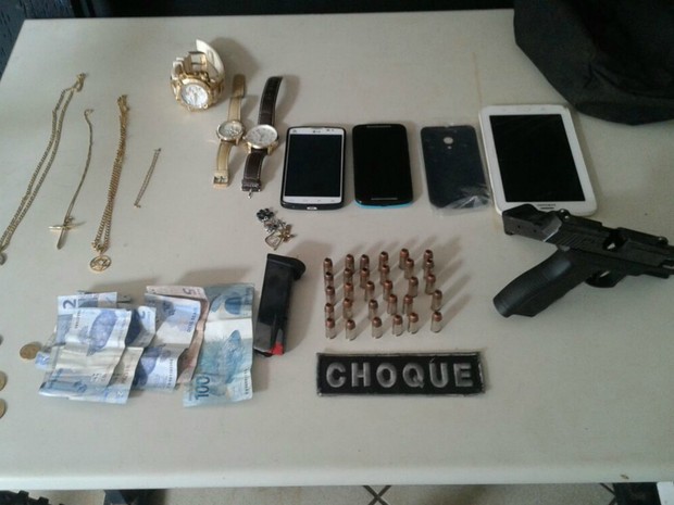 G1 Jovem é Preso E Adolescentes São Apreendidos Por Furto De Arma Da