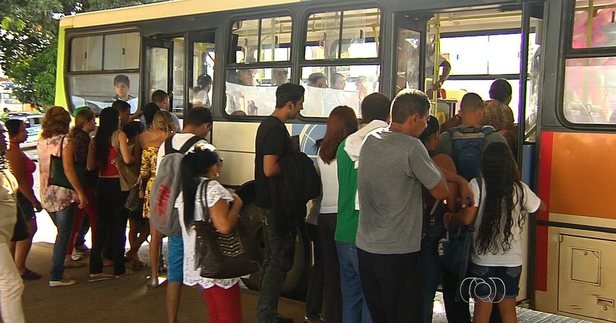 G1 - Usuários reclamam do aumento da tarifa de ônibus na Grande Goiânia - notícias em Goiás