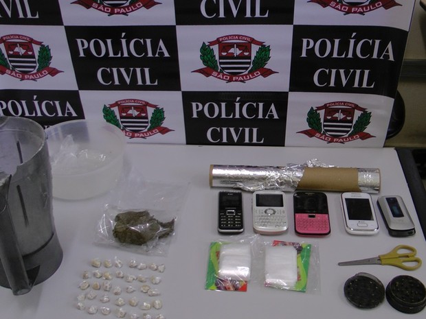 G1 Operação Da Polícia Contra Tráfico De Drogas Detém Adolescente E