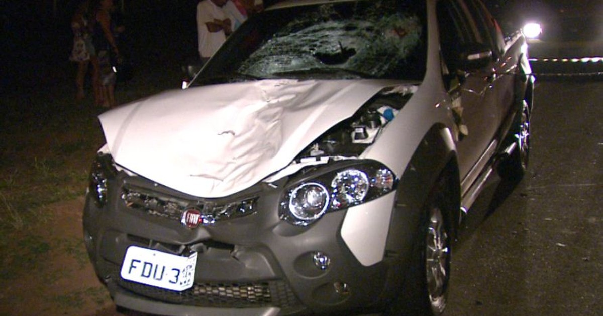 G1 - Homem morre ao ser atropelado por carro na SP-215, em Porto Ferreira - notícias em São ...