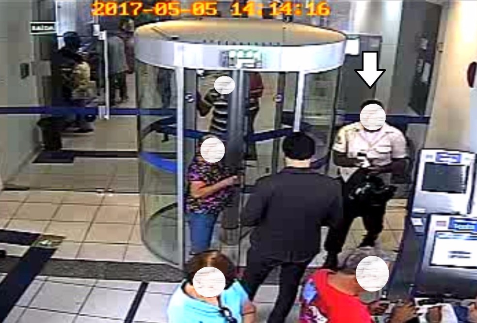 PF revela que suspeito preso por assalto a banco no Recife é homem que ...