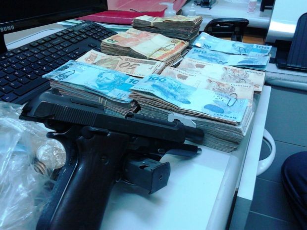 G1 Homem é Preso E Menor Apreendido Por Roubo A Lotérica Em Santos