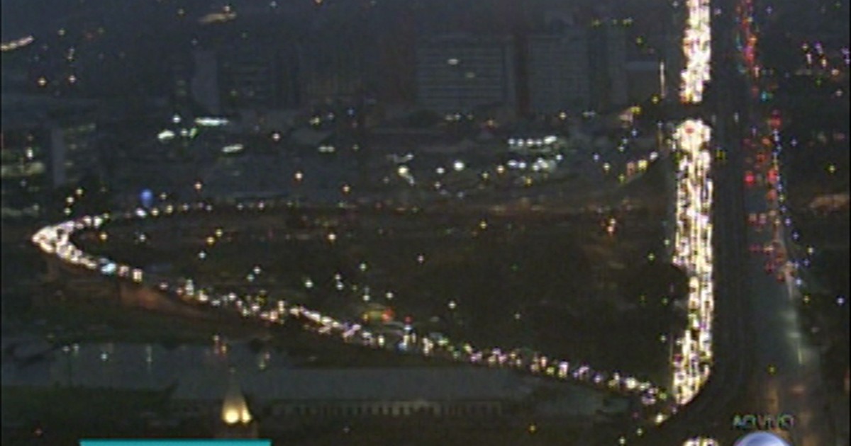 G1 - Chuva provoca alagamentos e Metrô opera com velocidade reduzida em ...