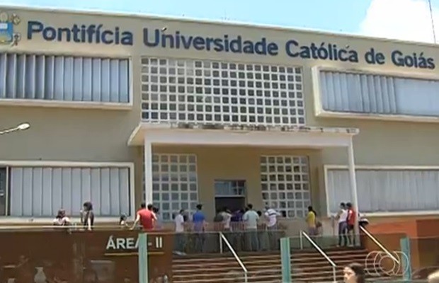 G1 - PUC suspende vestibular de medicina após tentativa de fraude em ... G1 - PUC suspende vestibular de medicina após tentativa de fraude em ...