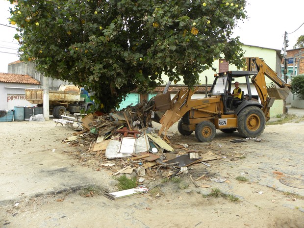 G1 Prefeitura De São Pedro Da Aldeia Rj Realiza Mutirão De Limpeza