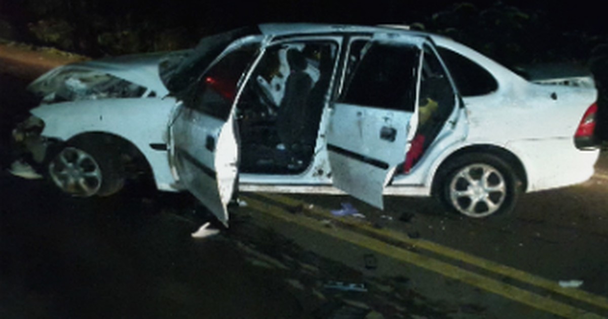 G1 - Três pessoas morrem e seis ficam feridas em trechos de rodovias do PR - notícias em Oeste e ...