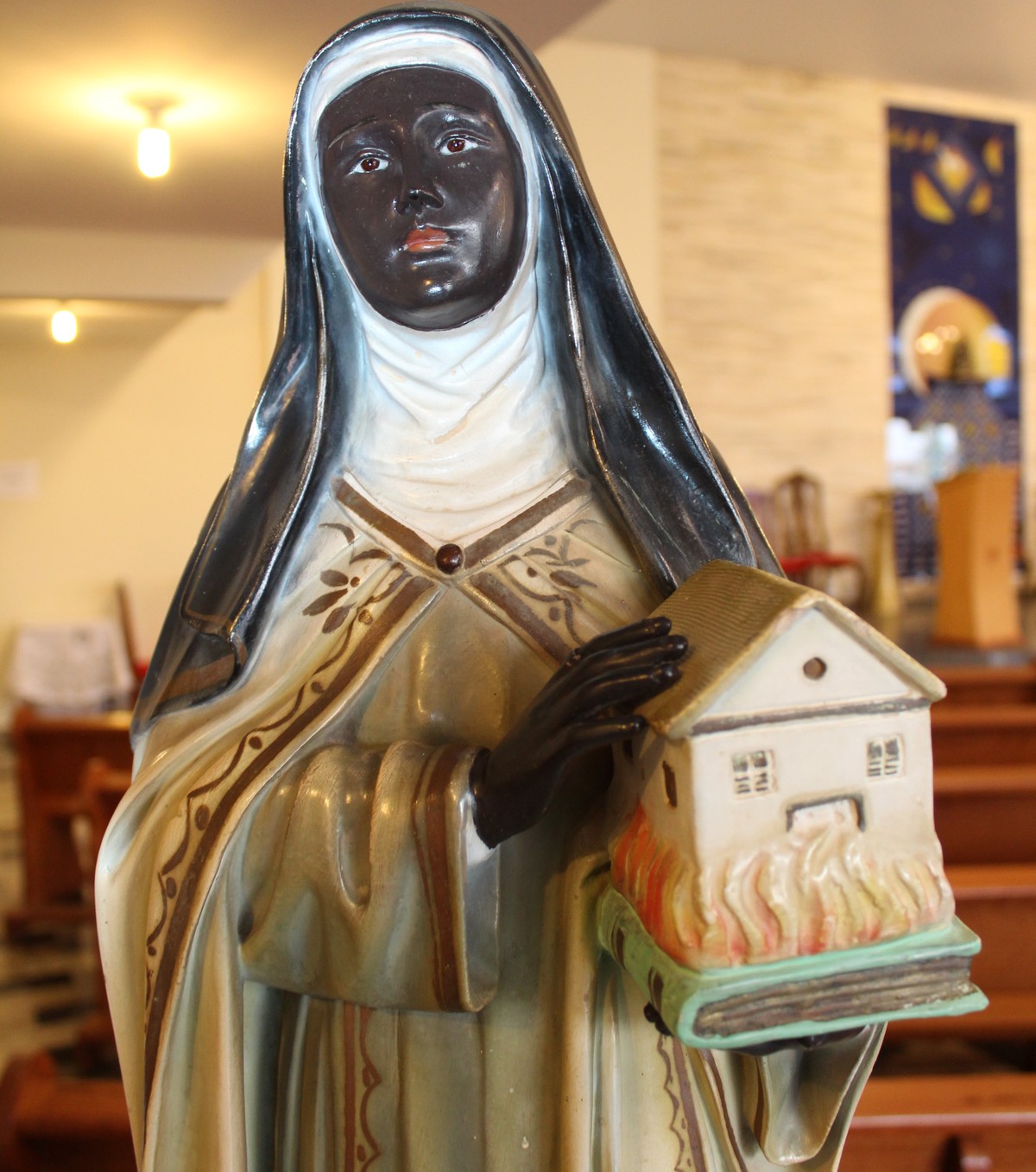 Paróquia de Barbacena celebra Santa Ifigênia entre quinta feira e domingo Zona da Mata G