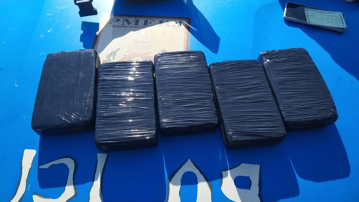 Mulher é presa kg de pasta base de cocaína na Lúcio Meira em Sapucaia Sul do Rio e