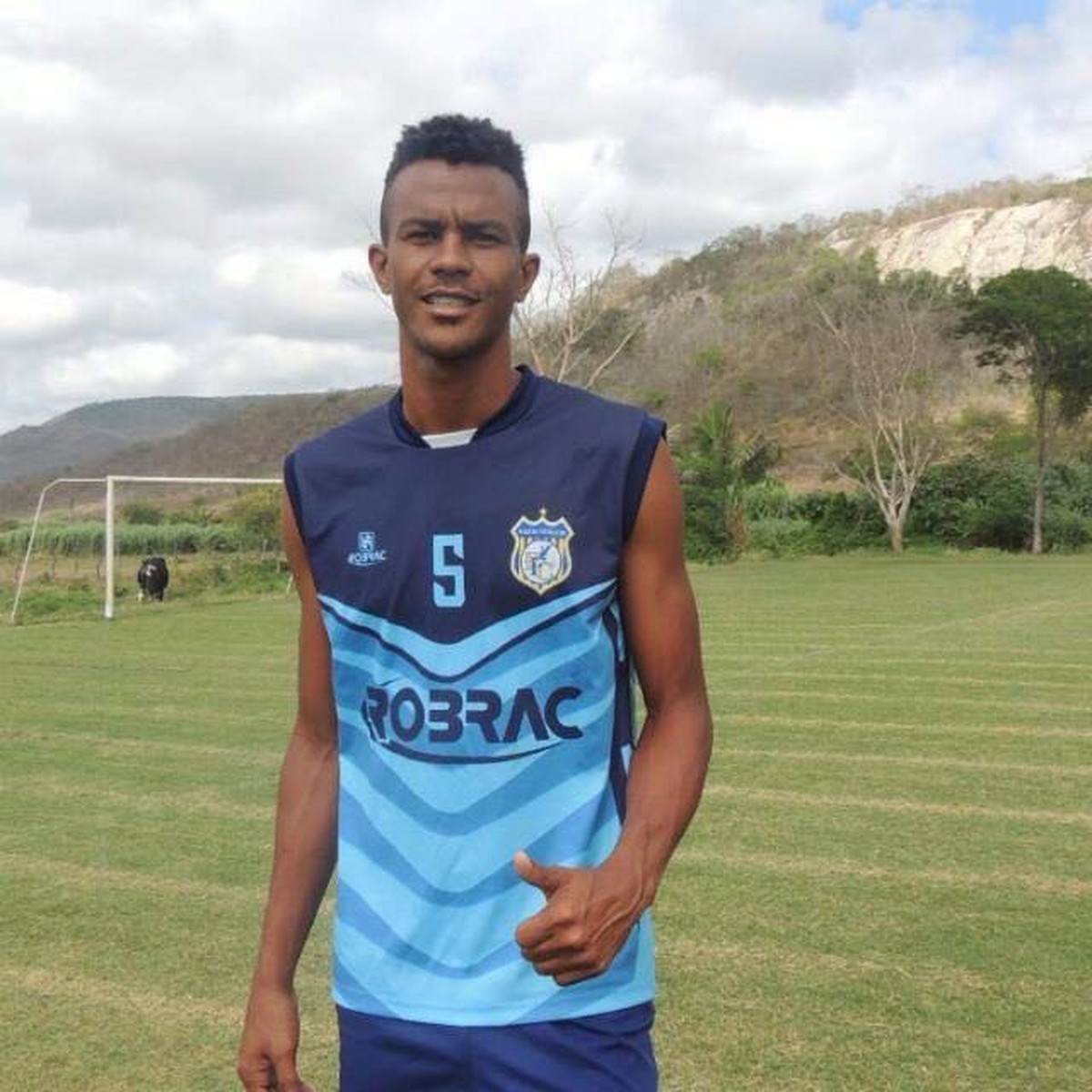 Ypiranga PE anuncia novo atacante e renovação goleiro visando a