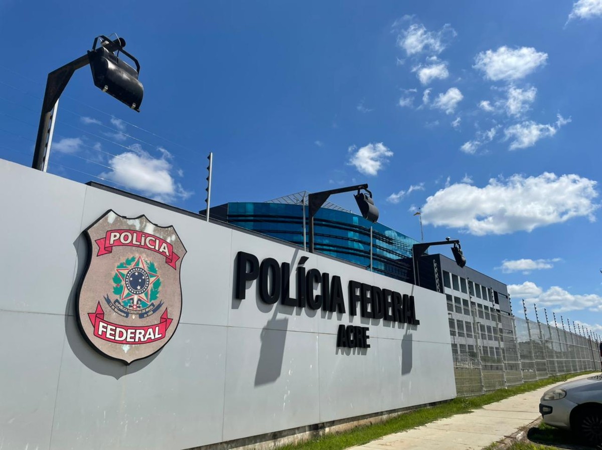 PF faz operação em três cidades do Acre contra fraude à licitação e
