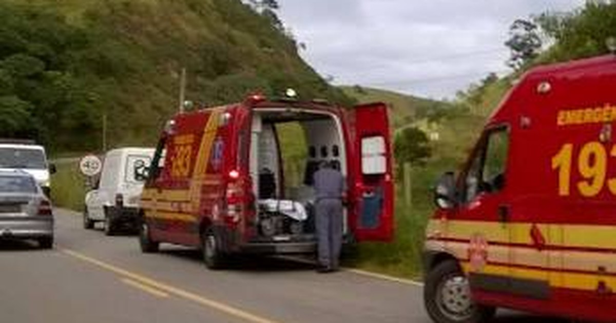 G1 - Cinco ficam feridos após acidente na SP-50 em Monteiro Lobato - notícias em Vale do Paraíba ...