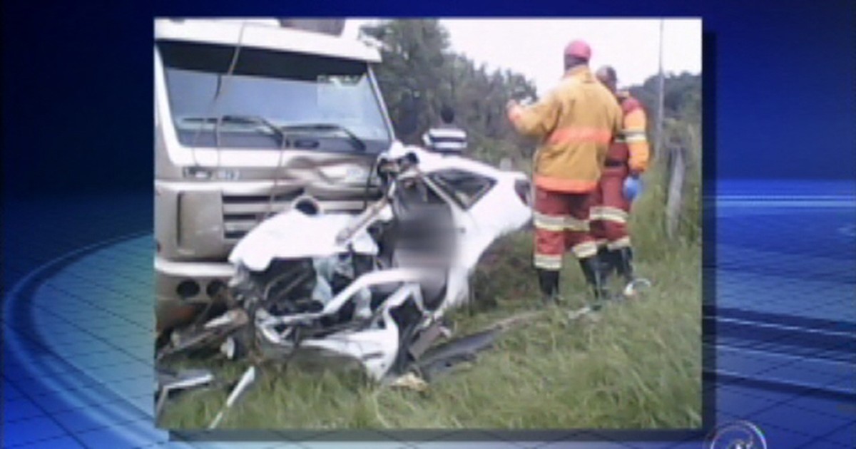 G1 - Duas pessoas morrem em acidente na Raposo Tavares em Sorocaba, SP - notícias em Sorocaba e ...